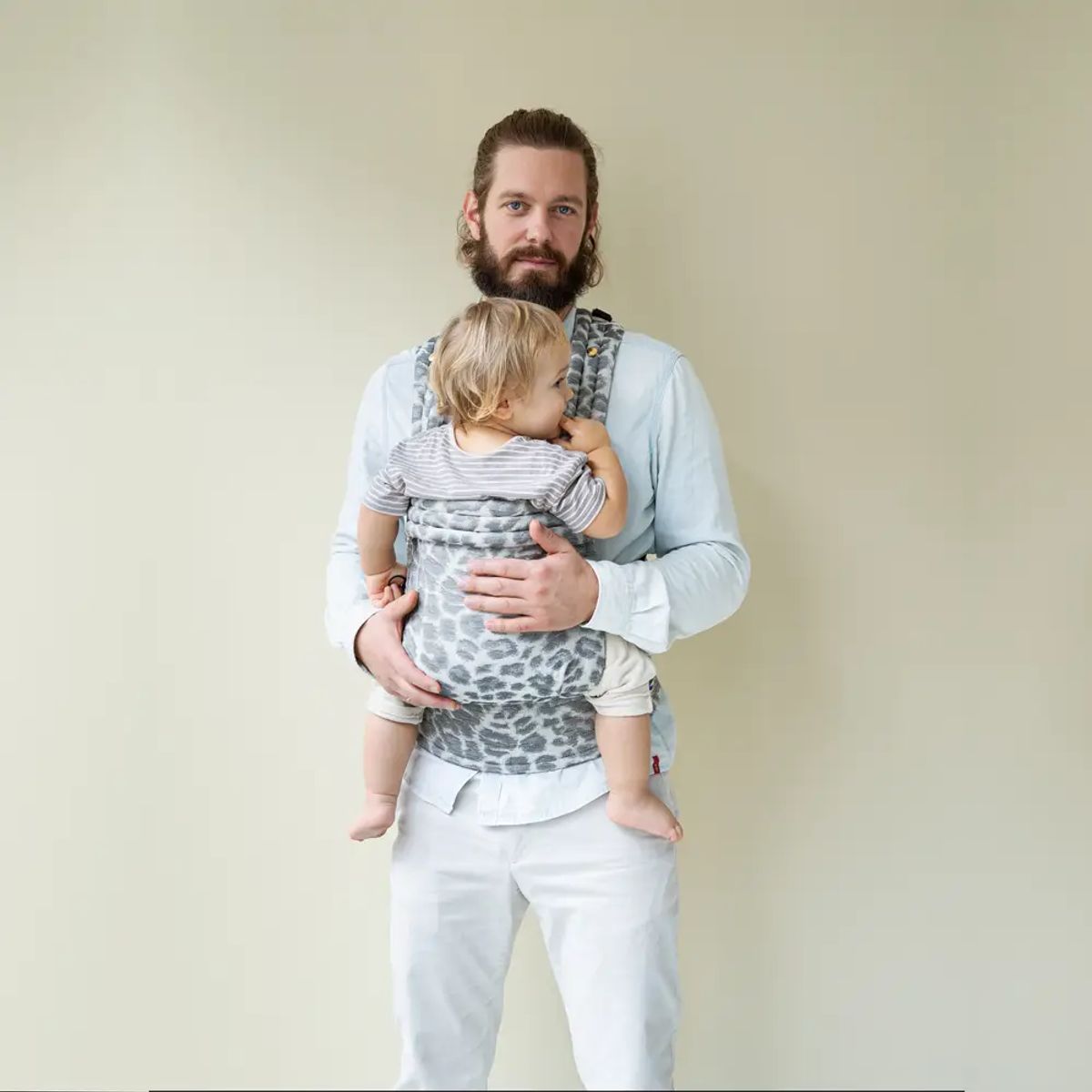 Artipoppe Zeitgeist Babytrage ab 26,90€ im Abo flexibel mieten