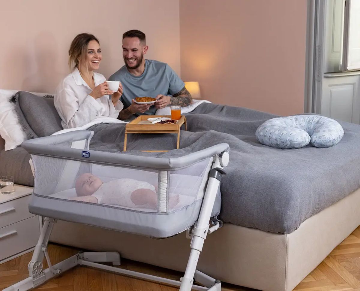 Chicco Next2me Crib from 12,40€ flexible rental subscription